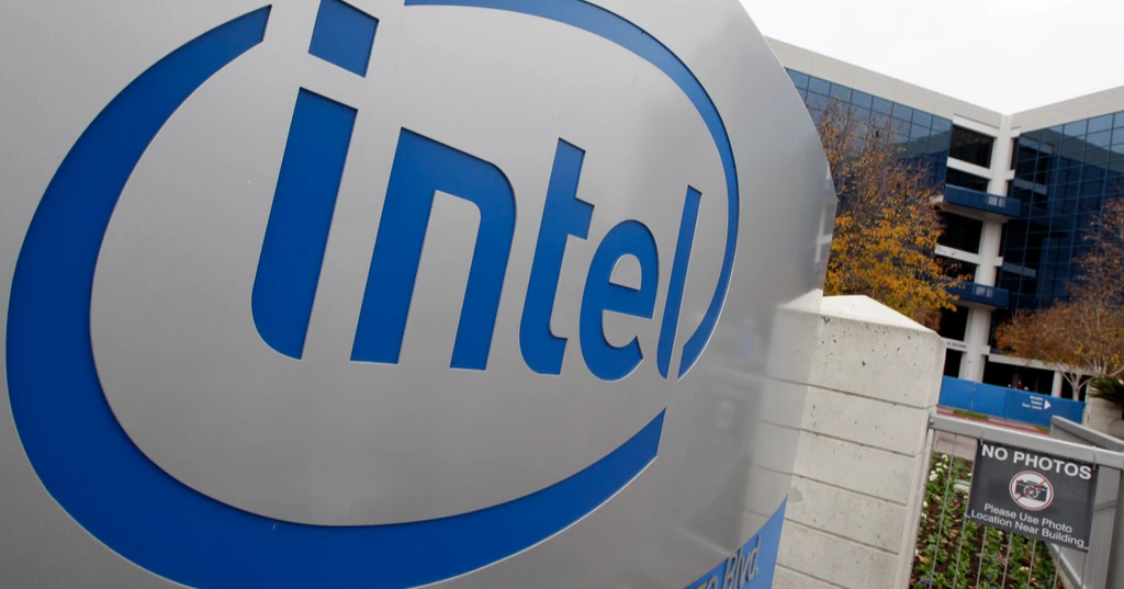 Intel hires former board member as new CEO in latest comeback attempt