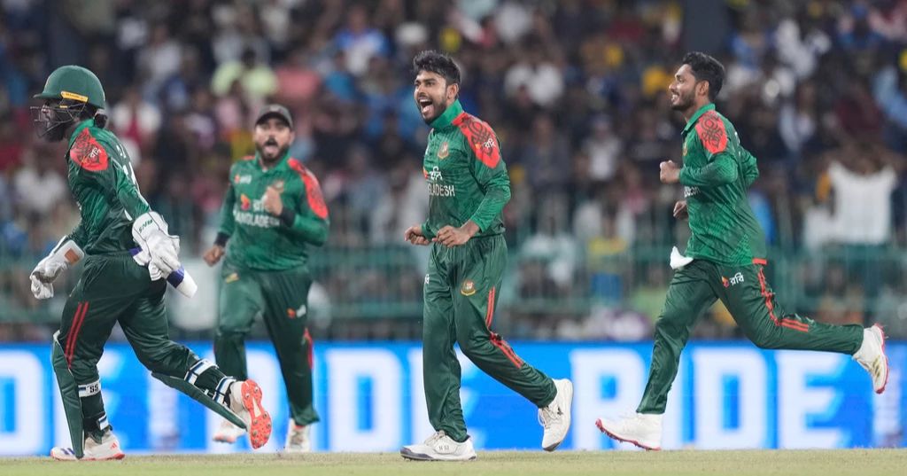 Bangladesh bounce back to level series as Tanvir bags five