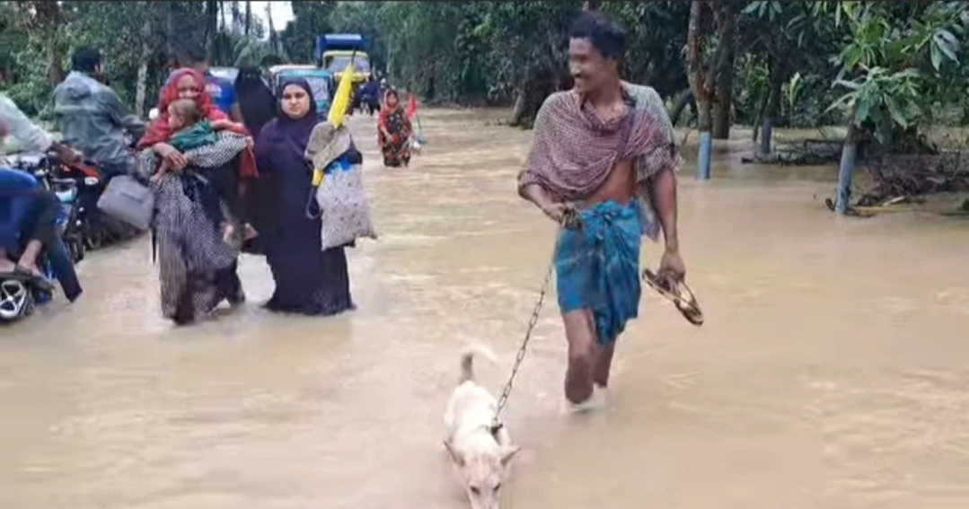 Floods submerge Feni villages again; Army joins rescue efforts