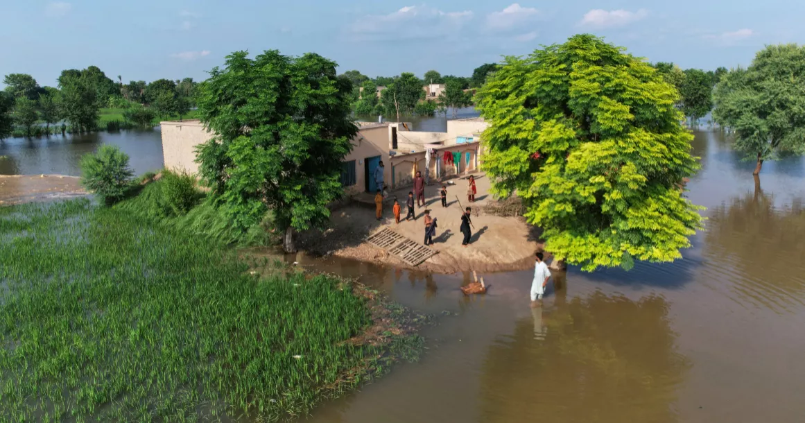 India warns Pakistan of more cross-border flooding due to heavy monsoon ...