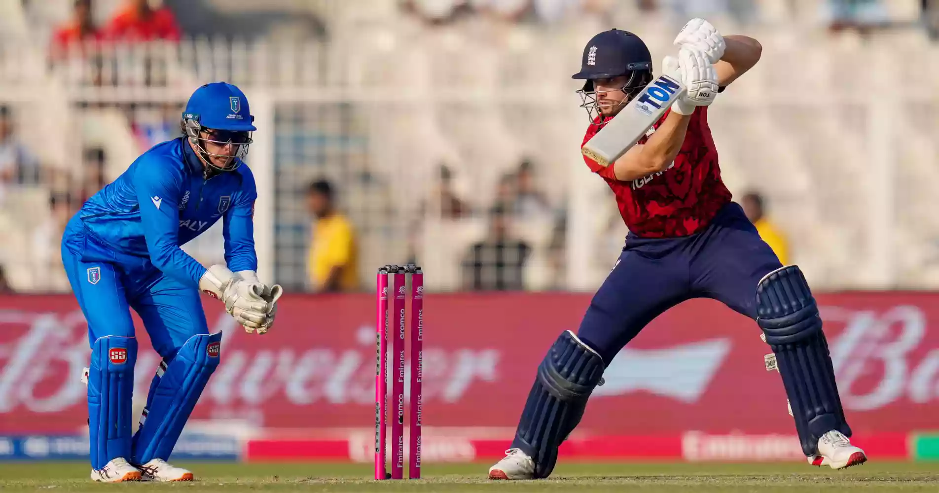 England scrape past Italy to reach Super Eight