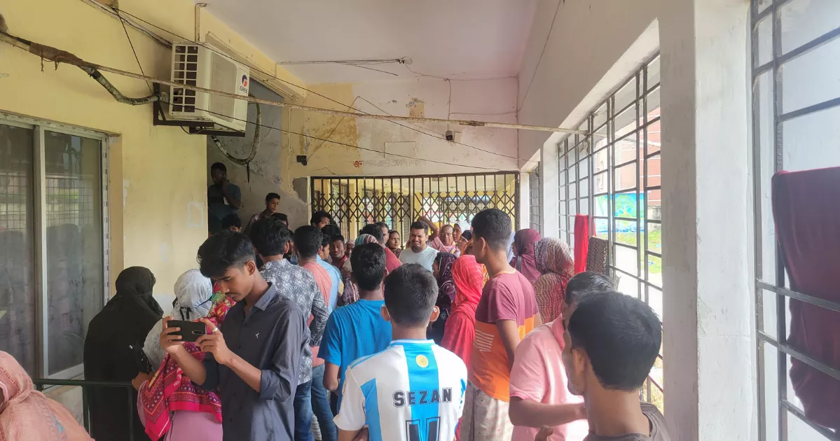 Two killed in stabbing at Pabna bus terminal over alleged drug dispute
