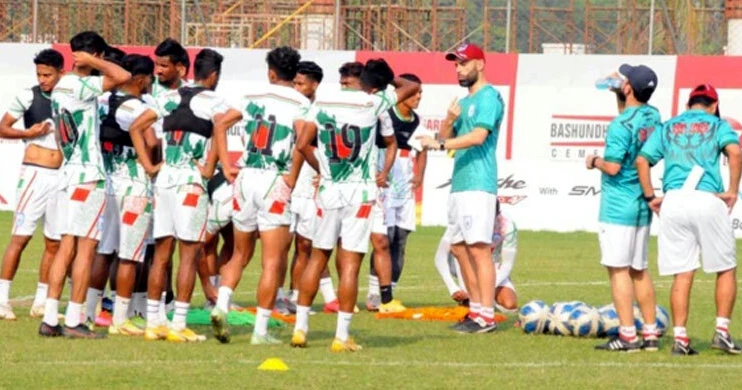 Bangladesh football team to play two preparatory matches in Saudi ...