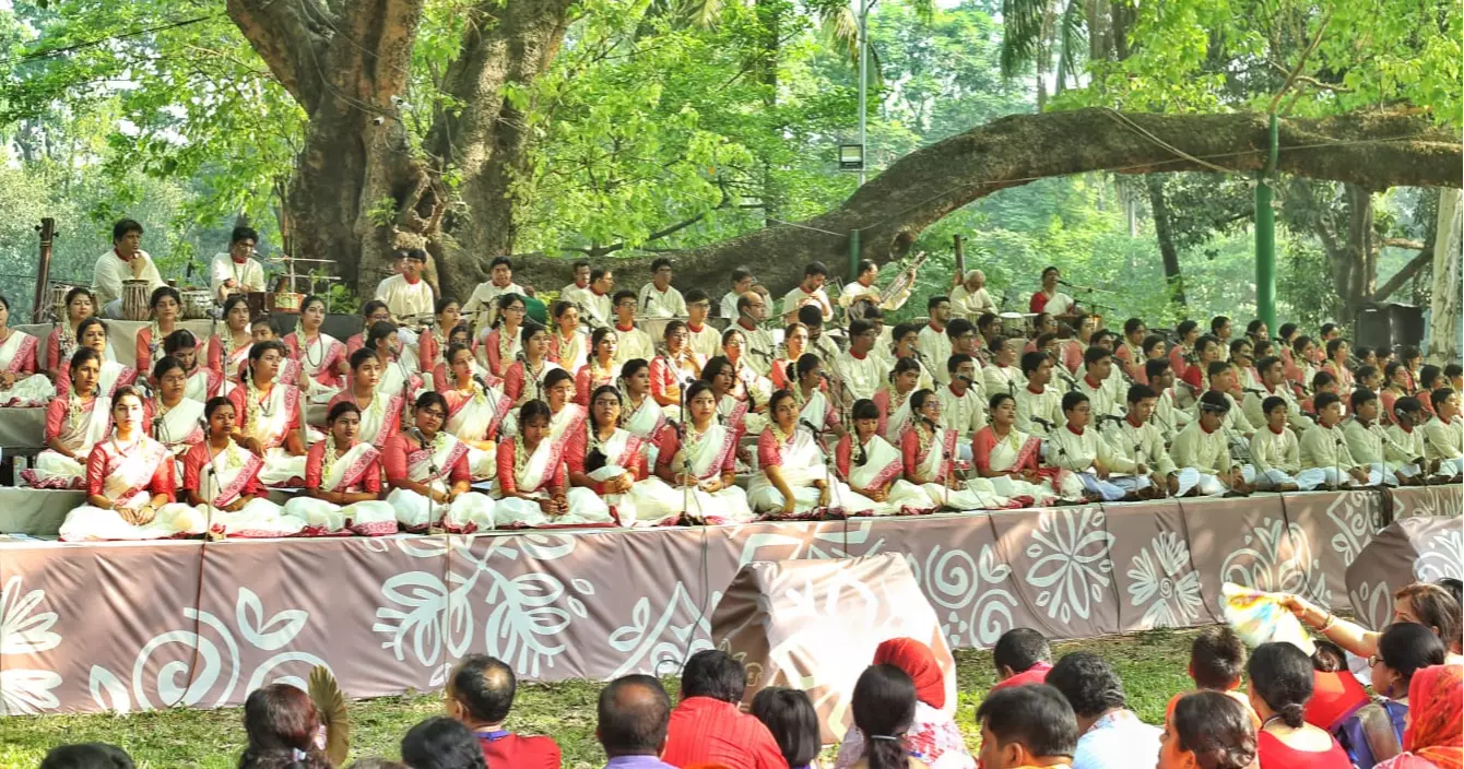 Chhayanaut welcomes Pahela Baishakh at Ramna Batamul seeking good tidings