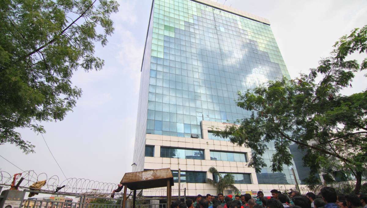 Legal notice served on BGMEA to withdraw time petition