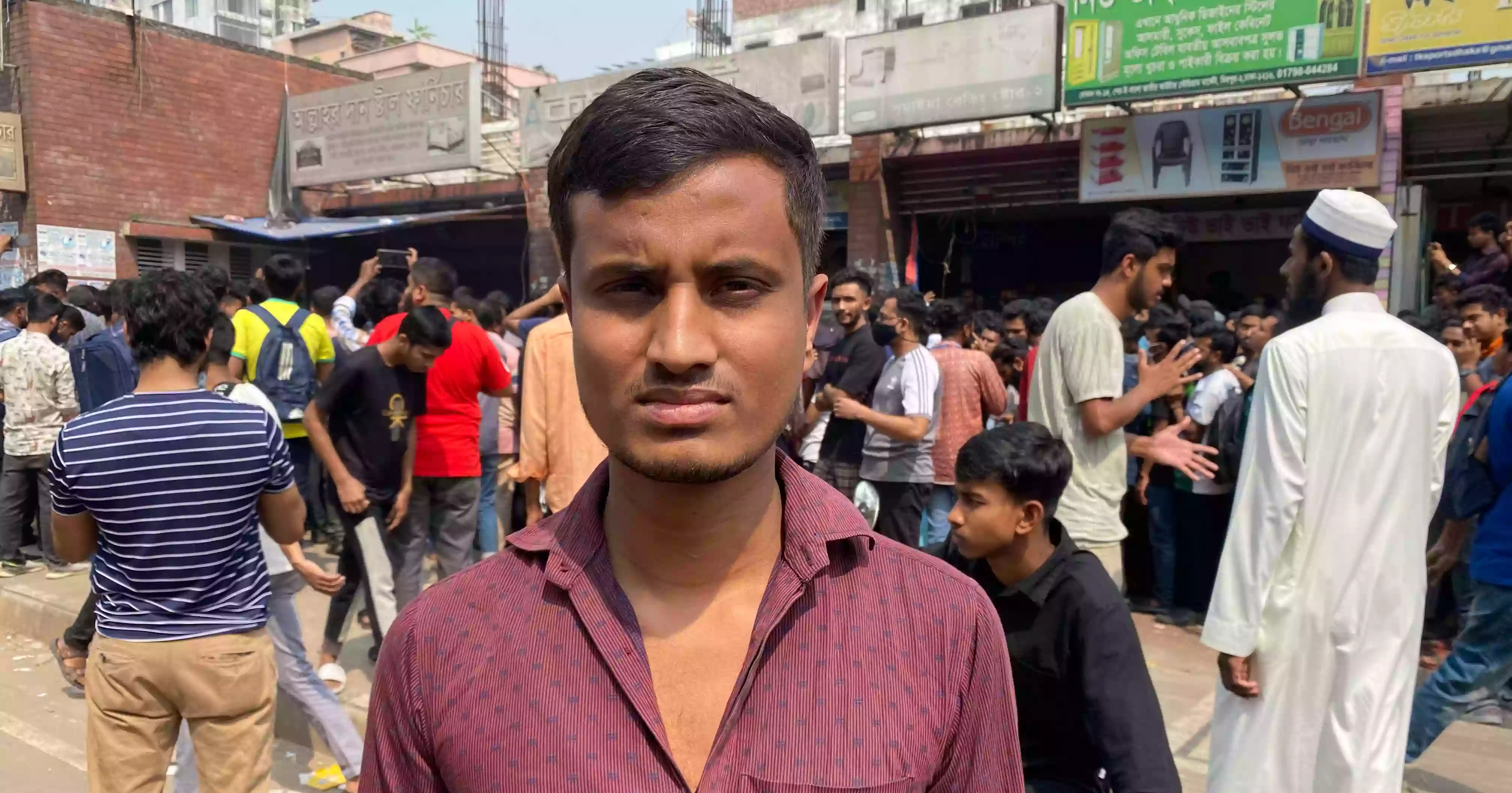 BPL final fever: Ticket frenzy hits Dhaka as fans jostle for a seat